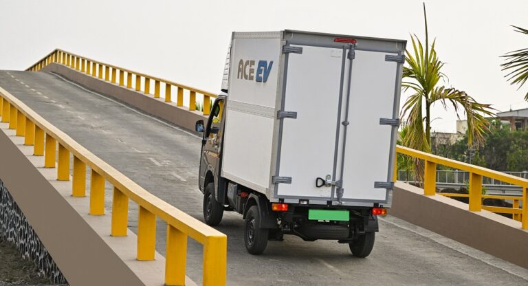 Tata Ace EV : Dimensions, Specs, Battery and Range