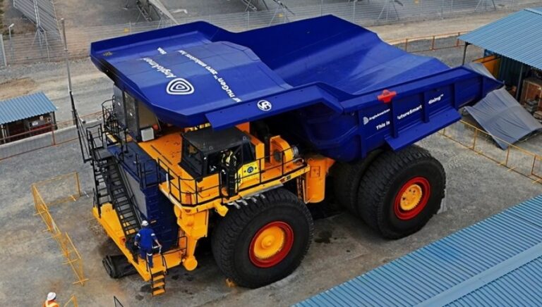 World's Largest Hydrogen-Powered Mining Truck Coming to Operation