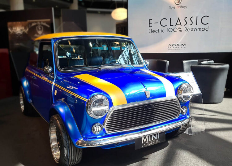 Mini E-Classic : electric Mini restomod with 14-kwh battery and 87 ...