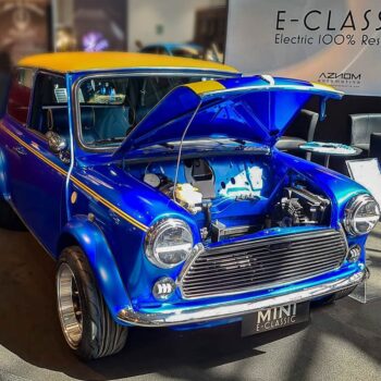 Mini E-Classic : electric Mini restomod with 14-kwh battery and 87 ...