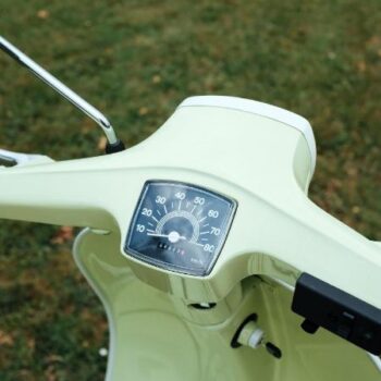 Vespa 50 Special-E Custom : beautiful retro scooter with electric ...