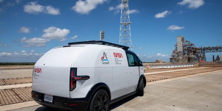 NASA testing Canoo’s EV as astronauts transporting vehicle for Artemis ...