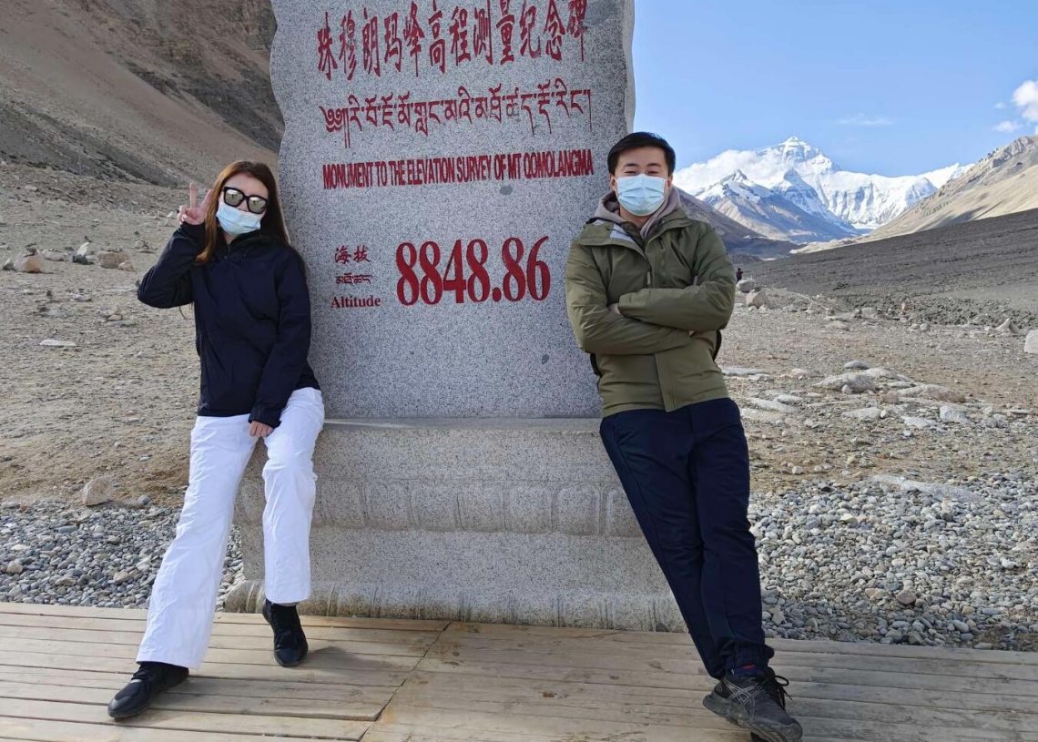 NIO ET7 owner reaches to Mount Everest base camp with electric sedan - EVMagz