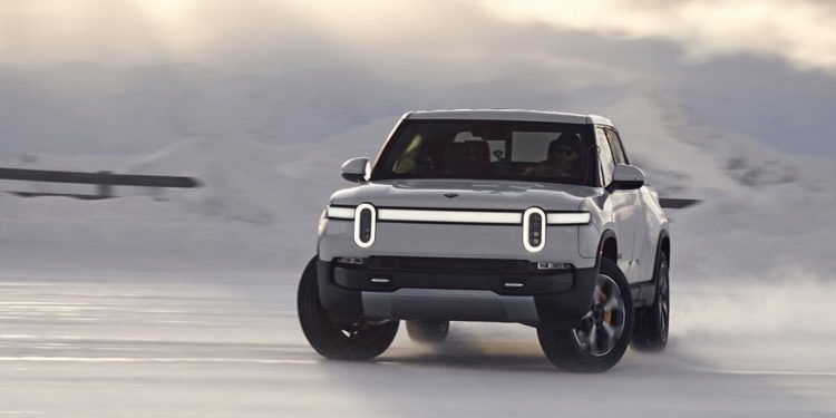 Rivian testing dual-motor versions of R1T pickup and R1S SUV in the ...
