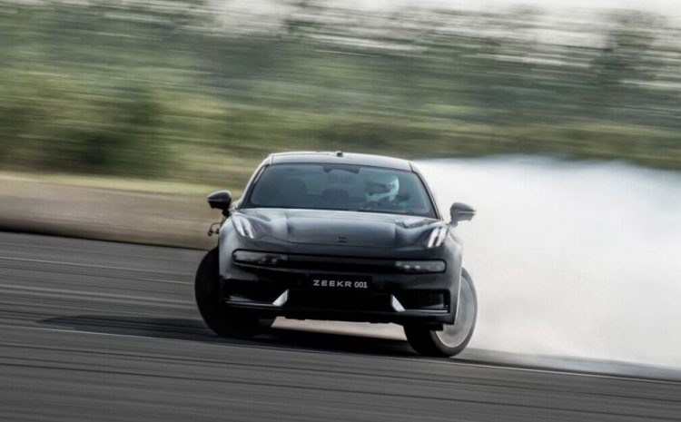 Zeekr 001 Sets new Guinness World Record with a drift at 129 MPH and ...