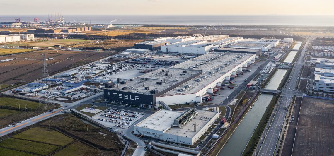 Tesla's Giga Berlin Launches Employee Shuttle Train, Offers Free Use to ...