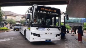 Transjakarta uses the Golden Dragon (SAG) electric bus to add to its ...