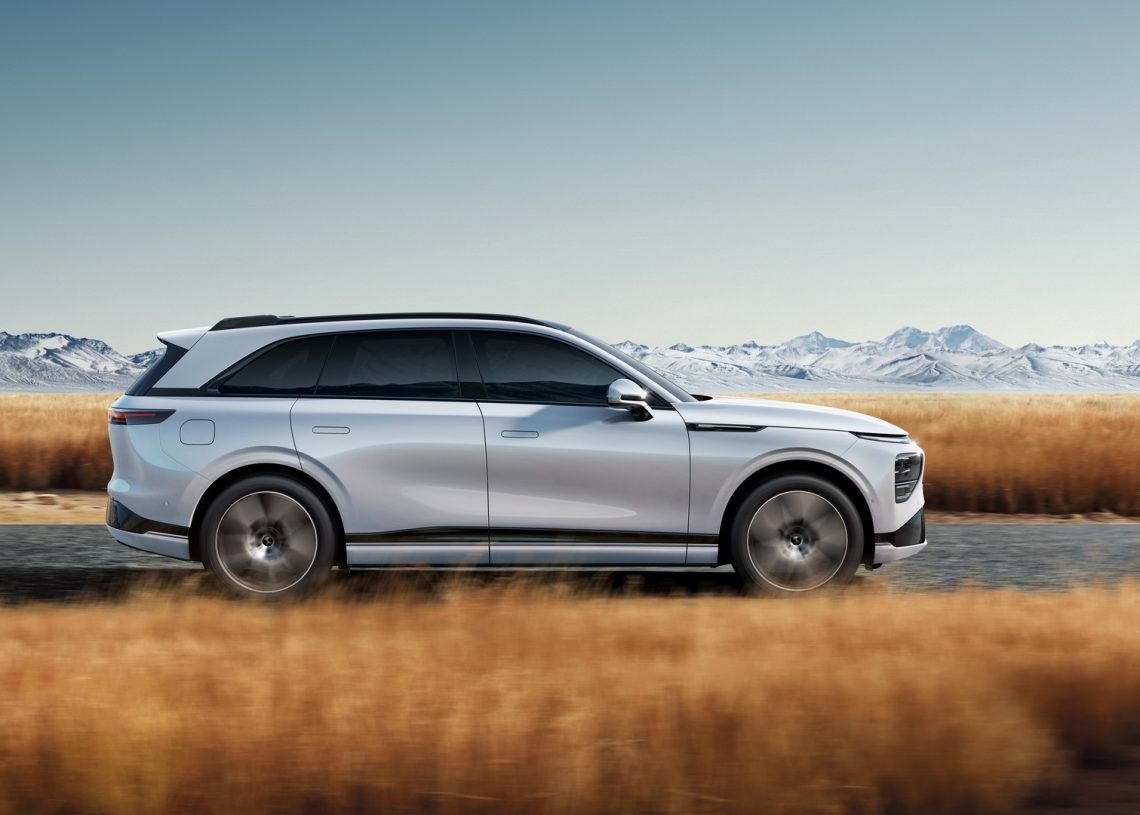 Xpeng G9 electric SUV photos gallery - EVMagz