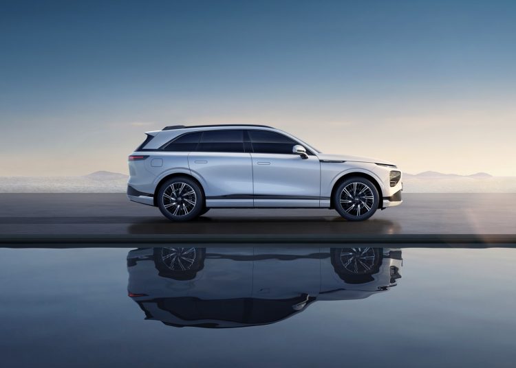Xpeng G9 electric SUV photos gallery - EVMagz