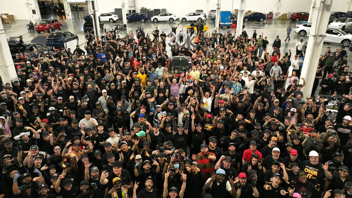 Tesla Giga Texas celebrates a milestone of 20.000 units Model Y production