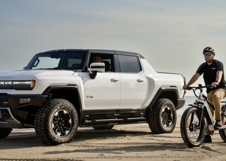 GMC announces Hummer EV All-Wheel-Drive e-bike with 2,400 W peak power ...