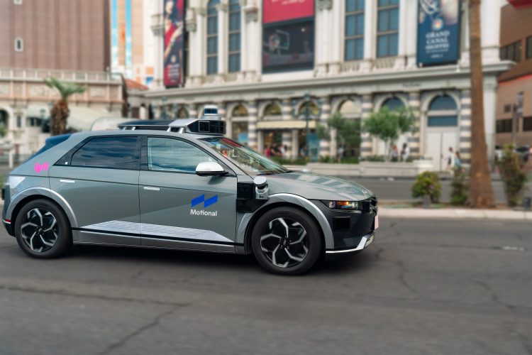 Honda developed self-driving micro EVs for future mobility - EVMagz