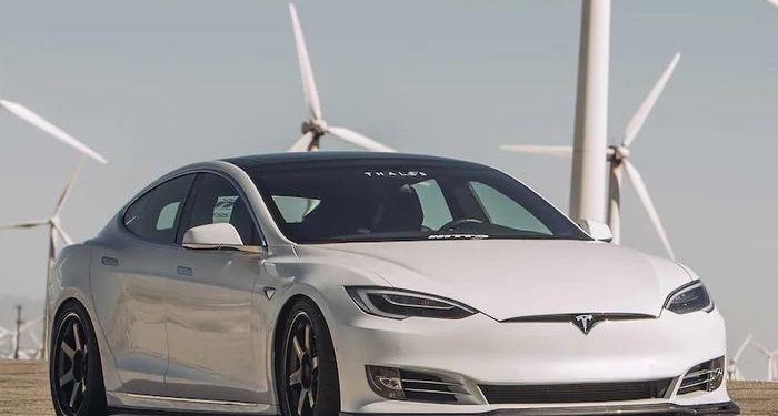 This Sporty Tesla Model S comes with a Japanese style and uses TE37 ...