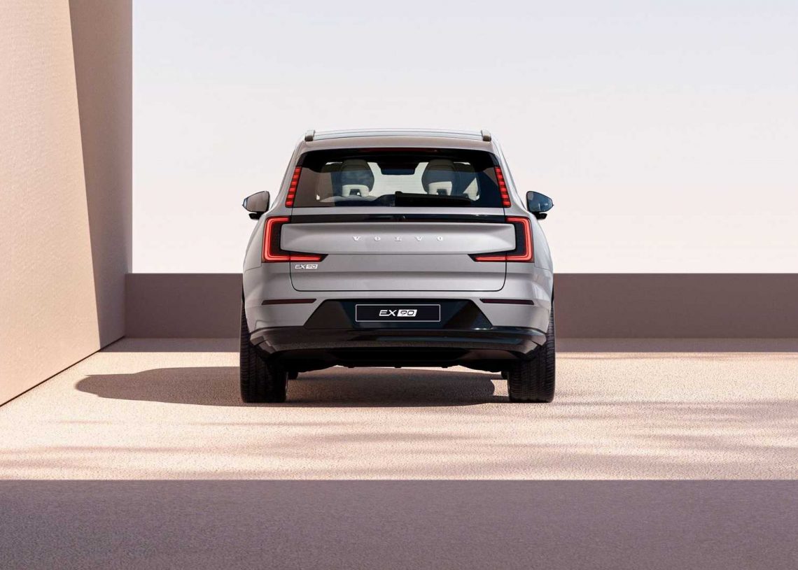 Volvo's All-Electric EX90 SUV Set for Q4 Production in South Carolina ...
