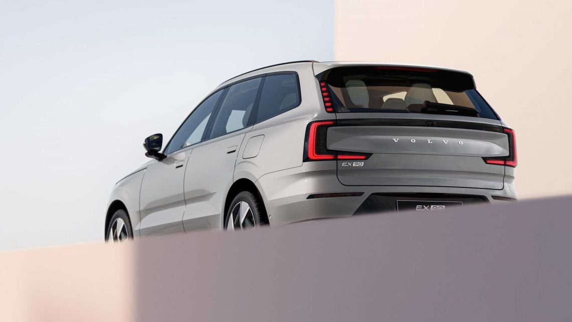 Volvo Launches World's First EV Battery Passport for Flagship SUV