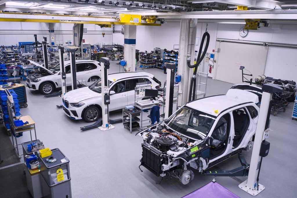 Toyota completes test for long-distance hydrogen bus with fuel cell ...