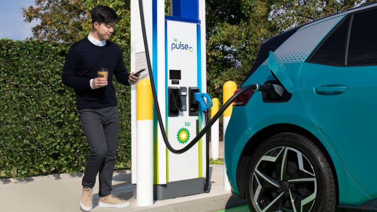 Octopus Electroverse Introduces Fuss-free Plug & Charge Technology for ...