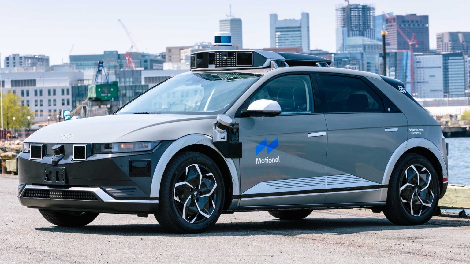 Uber, Motional launch autonomous Ioniq 5 robotaxi powered by Motional in Las Vegas