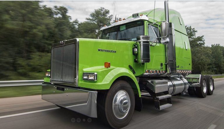 Knight-Swift Transportation Takes Delivery of Kenworth T680E Class 8 ...