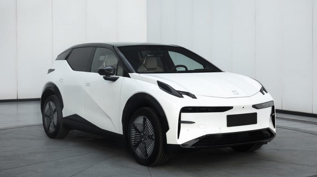 Zeekr X Compact Electric SUV Spotted in New Real Car Photos - EVMagz