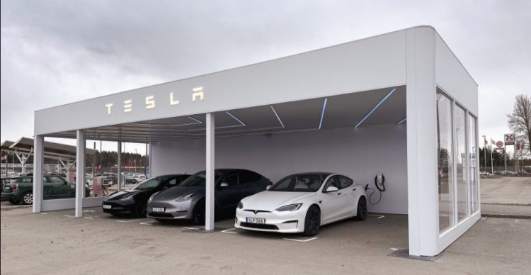 Tesla Expands Virtual Sales Presence with Remote Test Drives in Europe