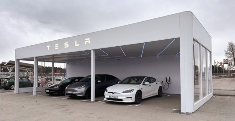 Tesla Expands Virtual Sales Presence with Remote Test Drives in Europe