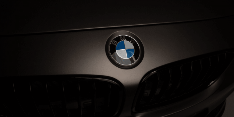 BMW manufactures its Next-Gen Electric Vehicles in Virtual Factory ...