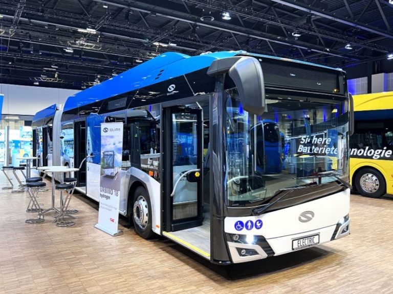 Solaris Unveils New Urbino 18 Electric Bus at Elekbu Trade Fair