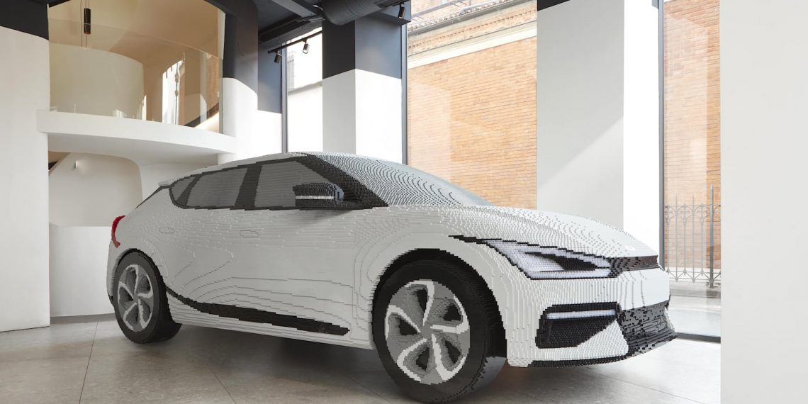 Mind-Blowing! See How 350,000 Lego Blocks Transformed into a Lifesize ...