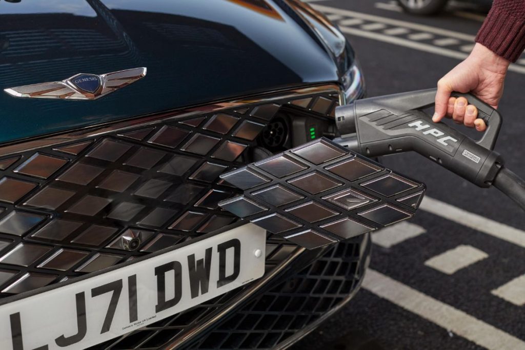 Enel X Way Plans to Install 10,000 Public Charging Stations and 2 ...