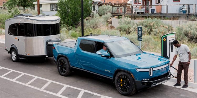 Rivian's Head of Software Reveals Upcoming Features for R1T and R1S ...