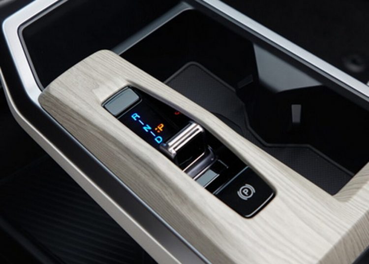 KG Mobility Unveils Torres EVX Electric SUV with Impressive 500km Range ...