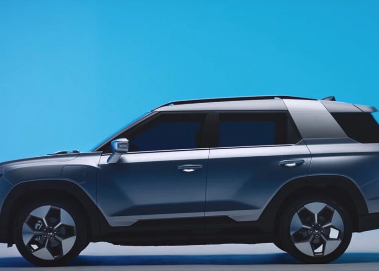 KG Mobility Unveils Torres EVX Electric SUV with Impressive 500km Range ...