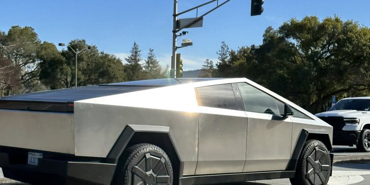 Tesla Ramps Up Hiring for Cybertruck Production at Gigafactory Texas ...