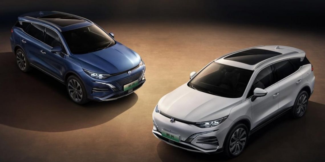 Everything You should know about Denza D9 Specifications - EVMagz