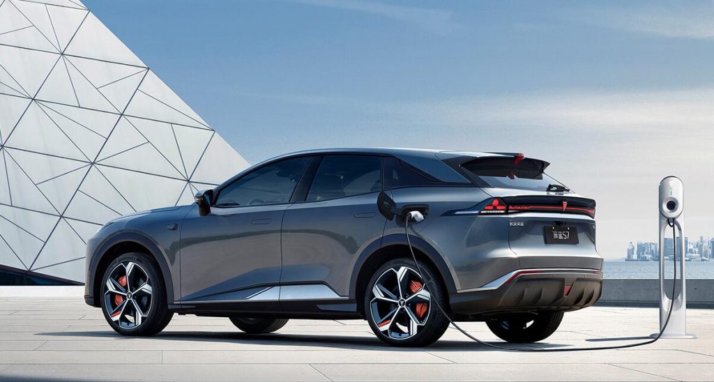 Deepal Introduces Deepal S7 SUV, Offering Half the Price of Tesla's Model Y