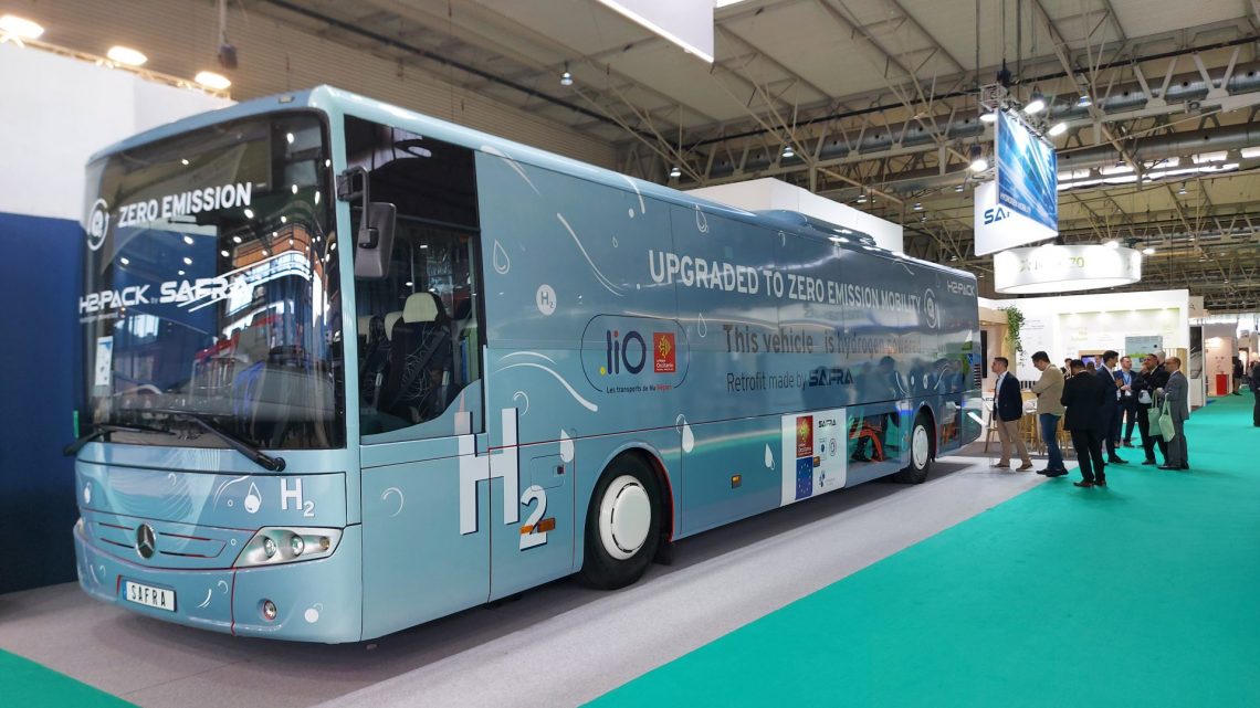 Daimler Buses Unveils Innovative eCitaro Fuel Cell Bus with Extended ...