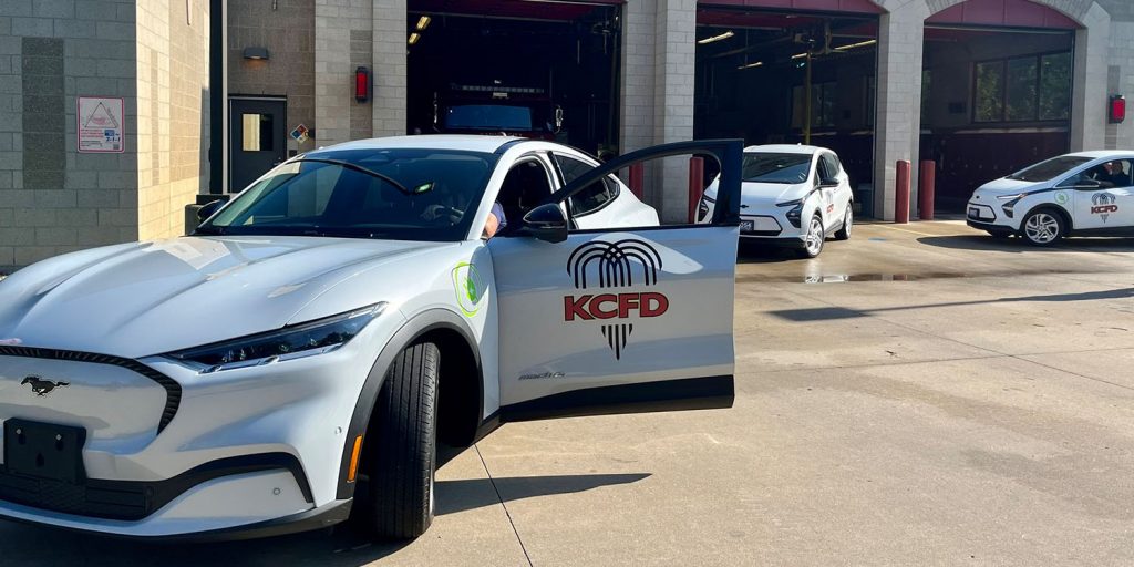 Kansas City Fire Department Adopts Electric Vehicle Fleet for ...