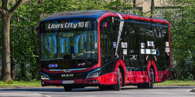 Volvo Buses Unveils New All-Electric City Bus, Luminus, for Mexican ...