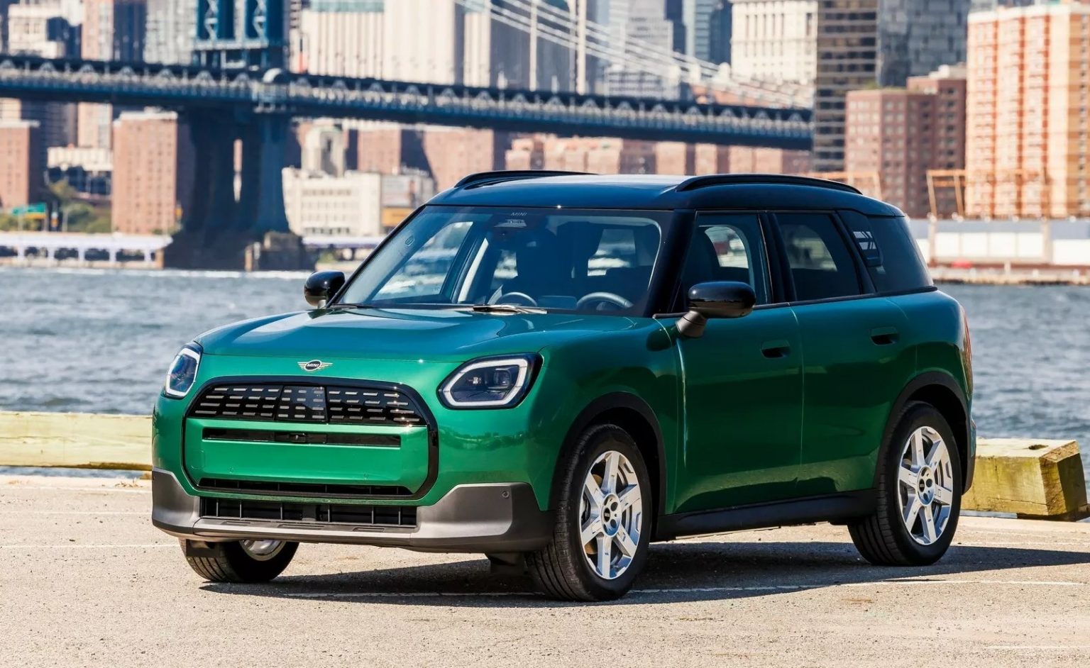 2024 Mini Cooper EV Revealed Up To 215 HP And 250 Miles Of Range - EVMagz