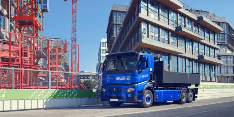 Renault Trucks Commences Series Production of E-Tech T and E-Tech C ...