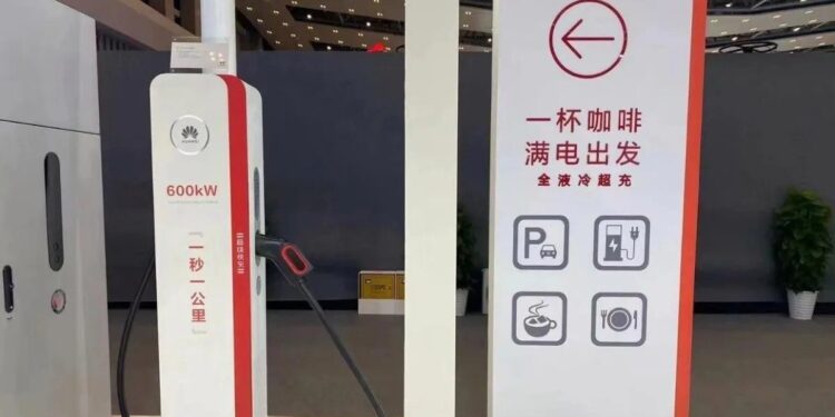 Huawei to Roll Out 100,000 Fast Charging Stations in China - EVMagz