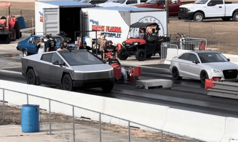 Tesla Cybertruck Shines on 1/8 Mile Strip with Impressive Performance
