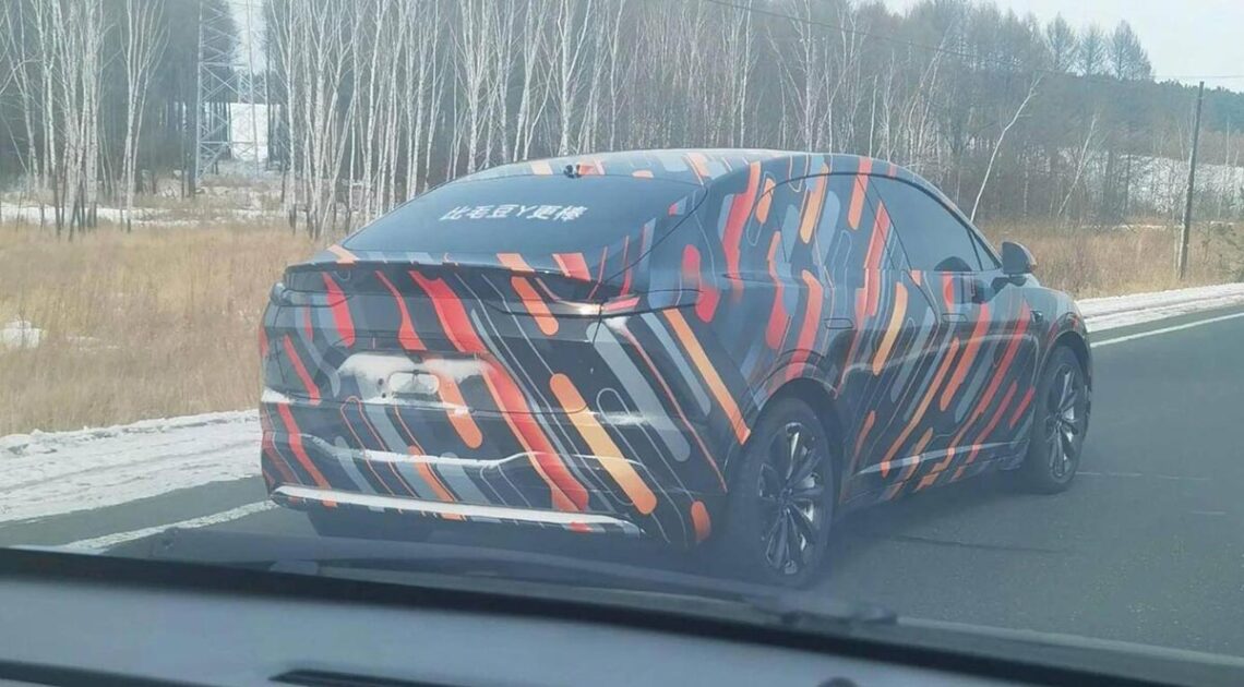 Nio's New Brand 'Alps' Revealed in Spy Shots, Set to Challenge Tesla's ...