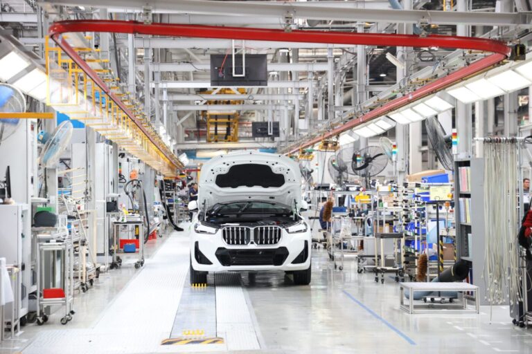 BMW Starts Construction of High-Voltage Battery Production Facility in ...