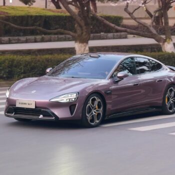 Xiaomi SU7 Unveils Official Interior Design and Winter Testing Footage ...