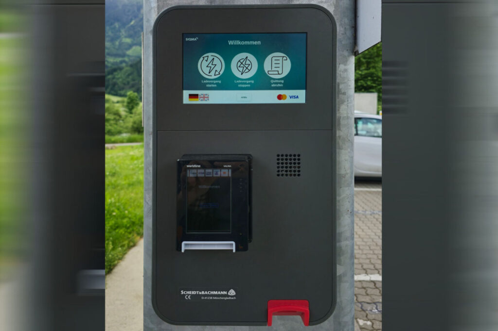 ChargePoint Launches Industry-First EV Charging Payment Terminal ...