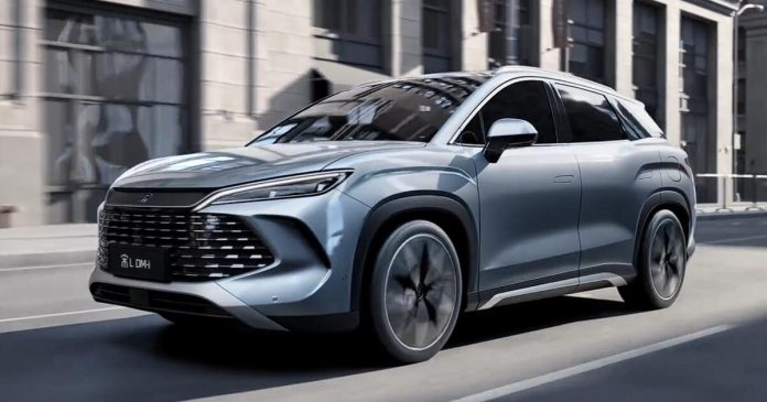 BYD Updates Seal Lineup with 800V Platform, LiDAR Sensor, and New ...