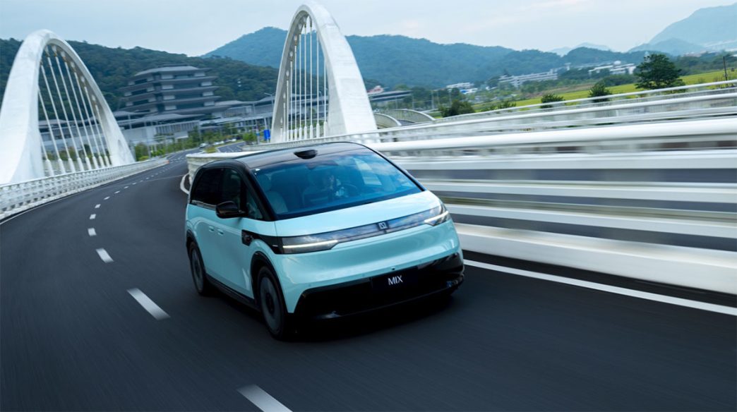 Zeekr Mix Launches as a Bold Crossover Between SUV and MPV