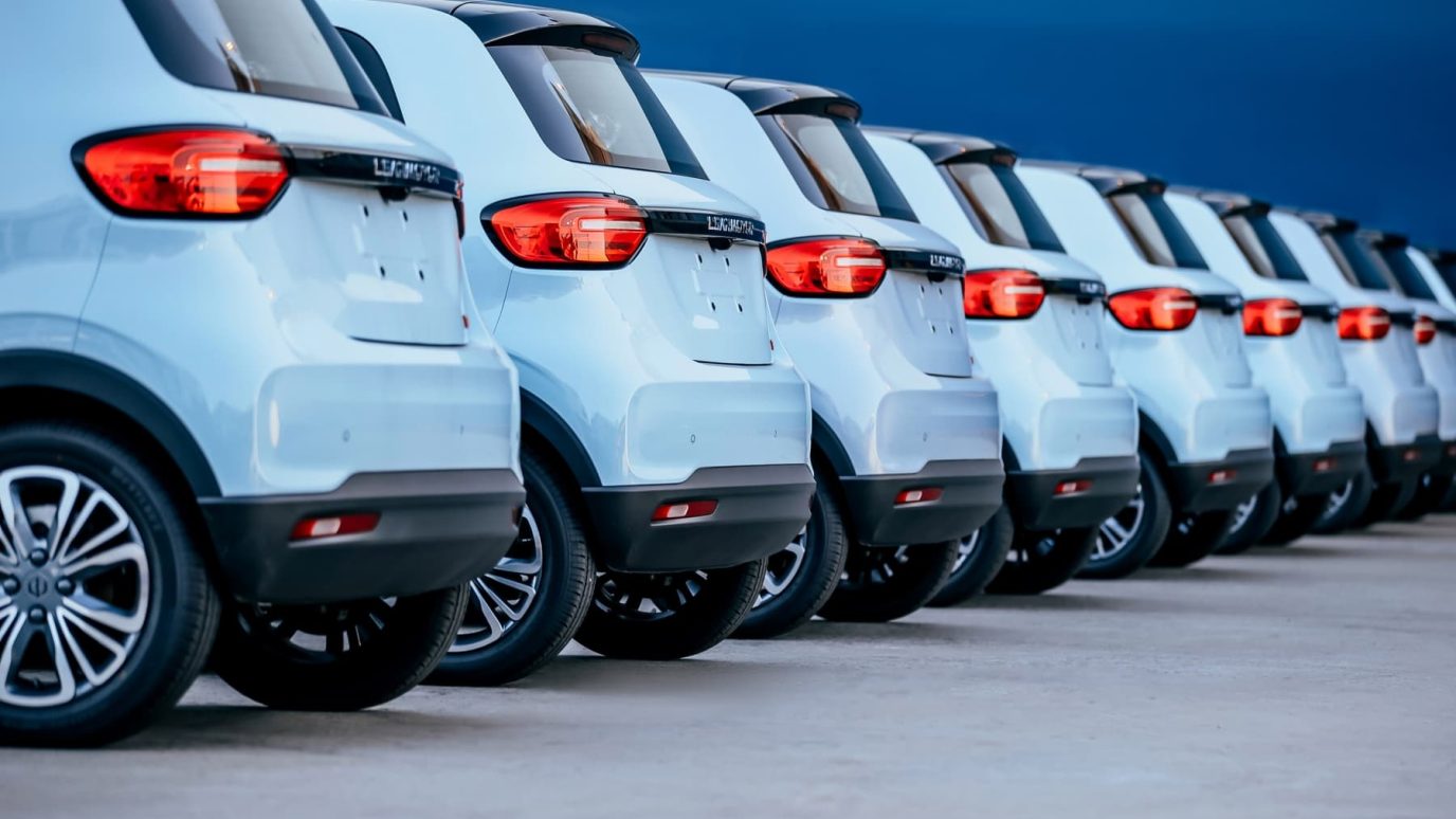 Huawei and Chery Unveil Luxeed R7, A New Challenger to Tesla's Model Y ...